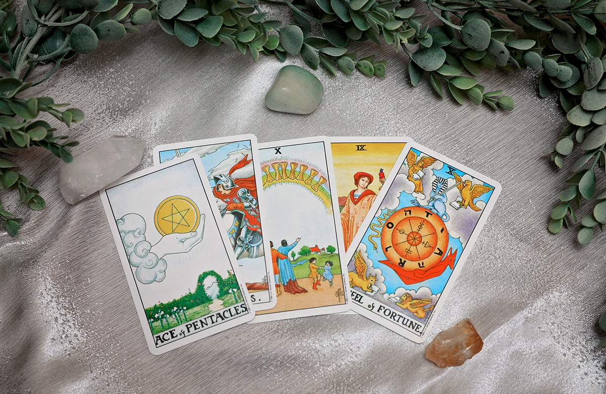 The Rider-Waite Tarot Cards - Psychic Tarot Card Reader